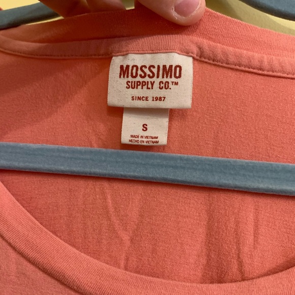 Mossimo Supply Co. | Tops | Mossimo Supply Co Tshirt | Poshmark